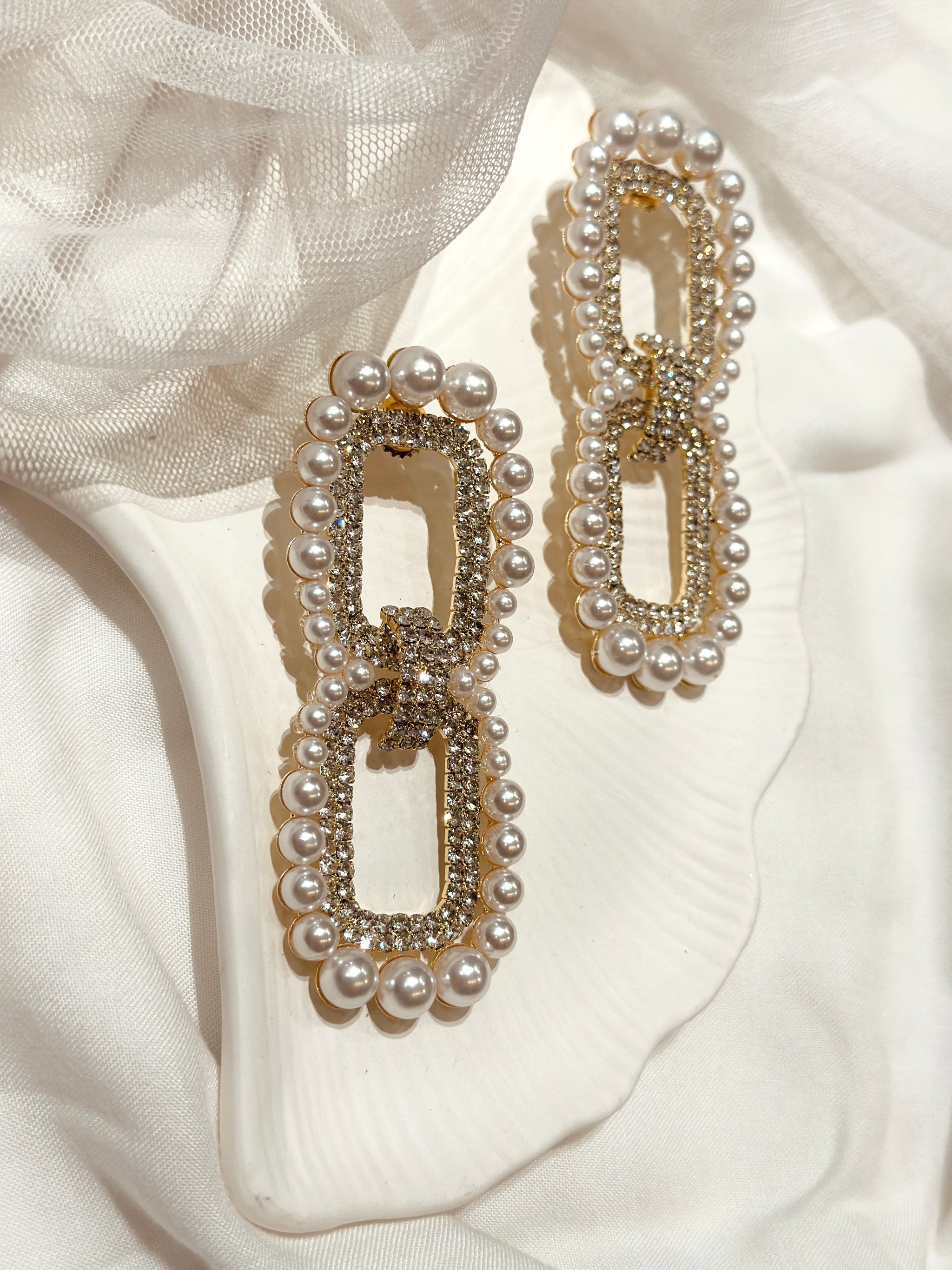 Driftwood Pearl rectangle hoop